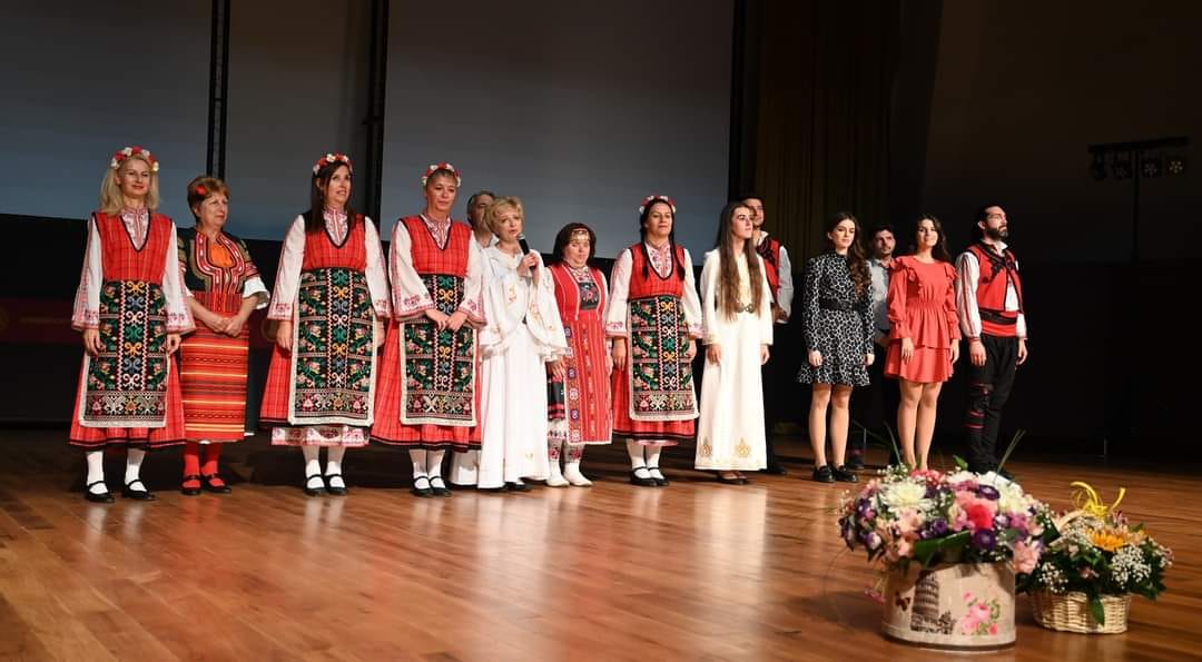 УНСС С представяне на книгата албум „Духът прави силата“ официално се закри Iv издание на